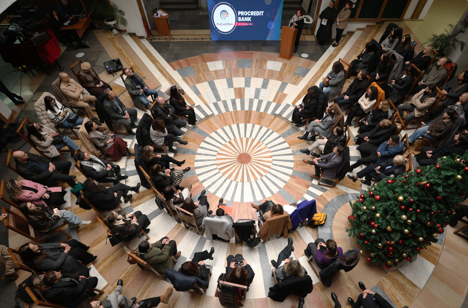 KOMF ndan çmimet vjetore 2024 - Komf Kosova